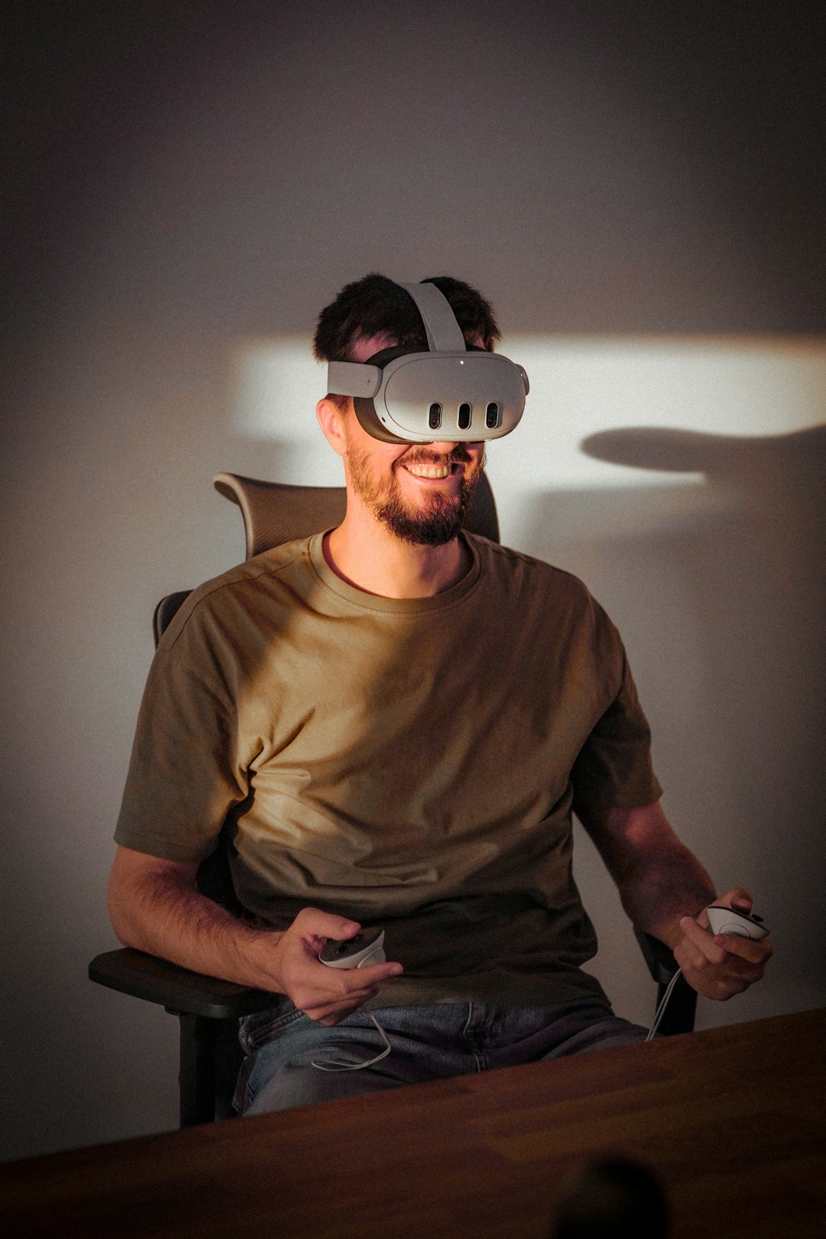 Discover the world of advanced virtual reality with the 128GB Meta ...